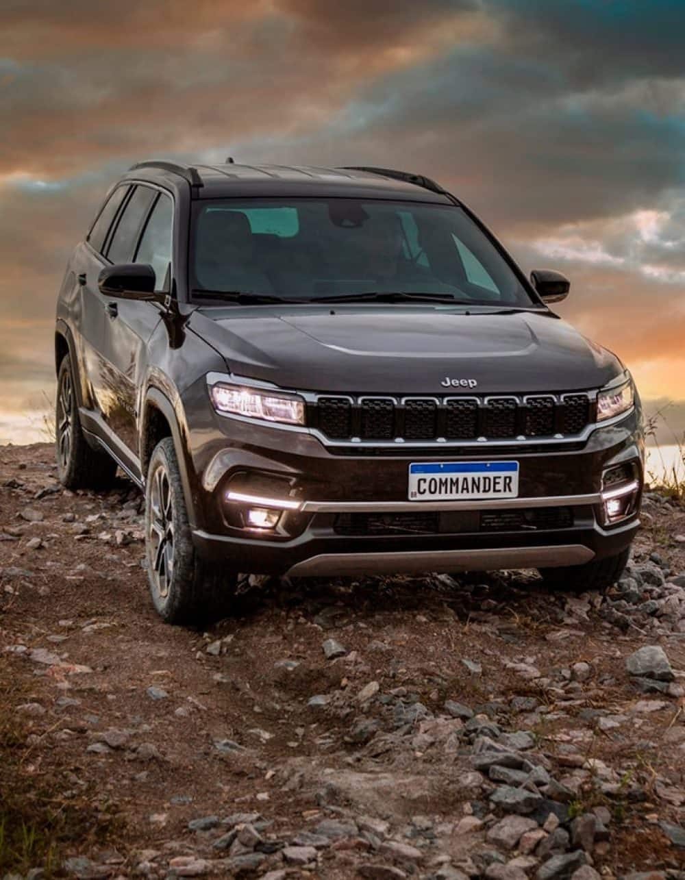 Jeep® Commander | Capacidad y aventura con ADN OFF ROAD