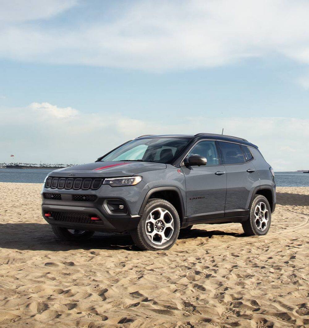 2022 Jeep® Compass Gallery - Interior and Exterior Photos
