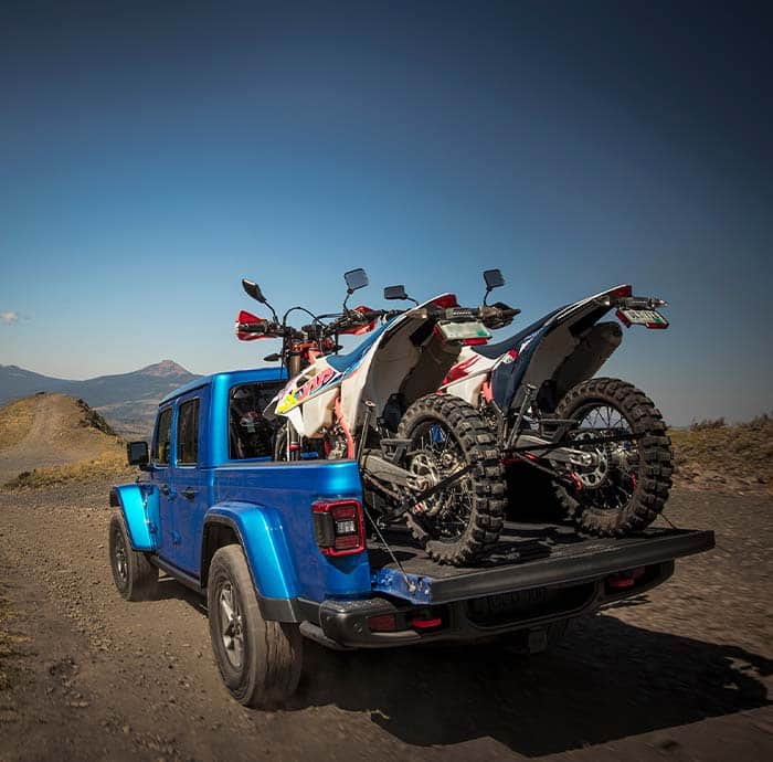 2025 Jeep® Gladiator Utility | Towing Capacity and Payload