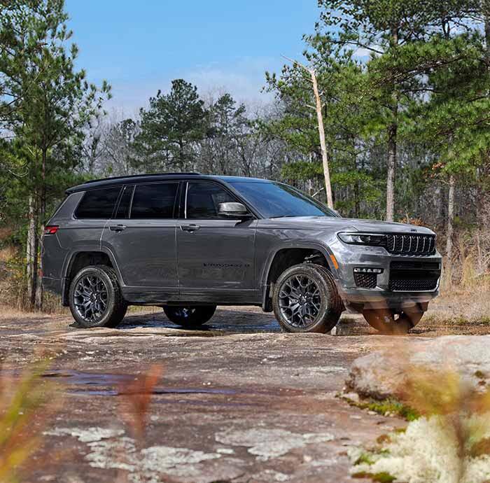 3 Row SUV | Comfort Seating in The 2025 Jeep® Grand Cherokee
