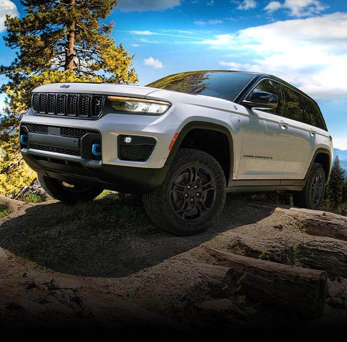 4xe Plug-in Hybrid and All-Electric Range | Jeep®